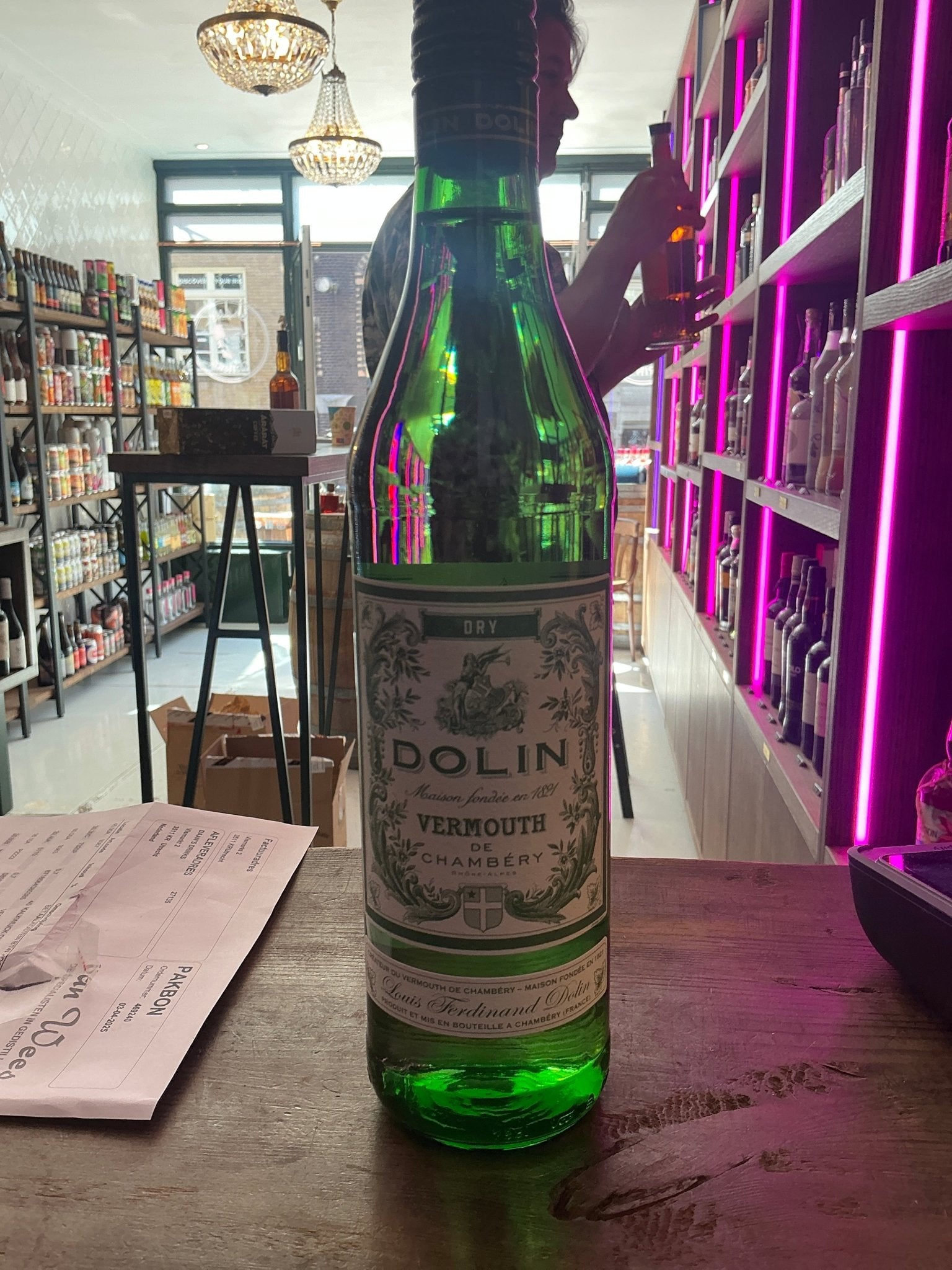 Dolin Dry Vermouth | Classic French Vermouth from Chambéry – Daan’s Drinks